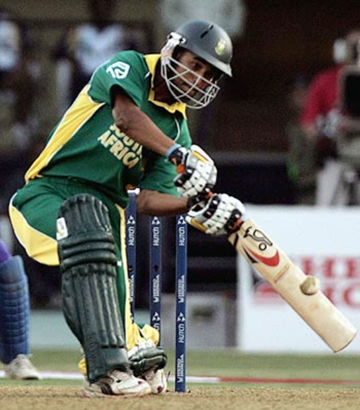 Robin Peterson slogged quick runs at the death | ESPNcricinfo.com