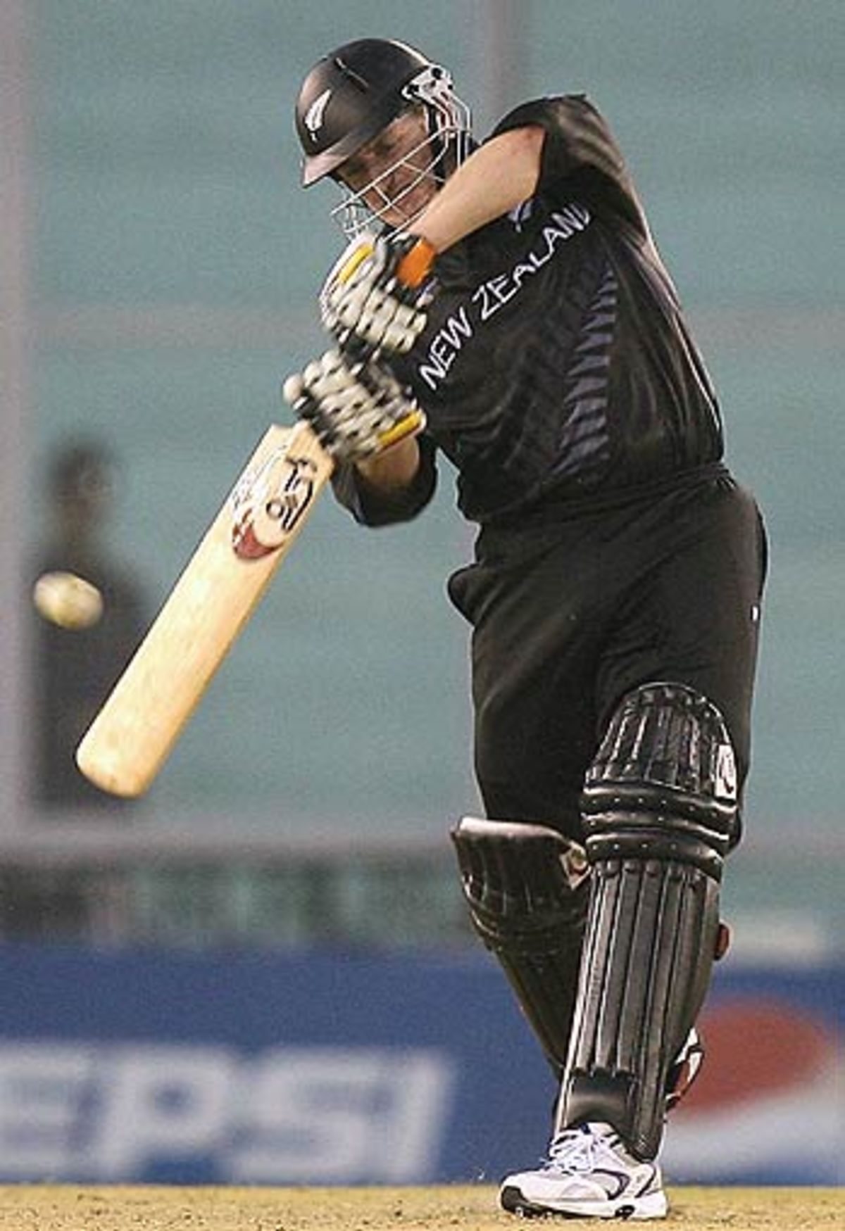 Scott Styris lofts over the infield | ESPNcricinfo.com