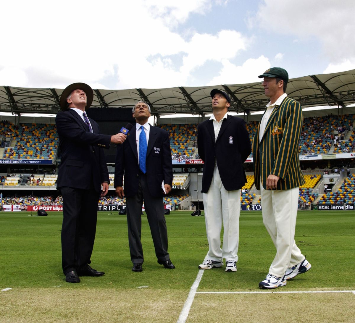 Nasser Hussain and Steve Waugh toss at Brisbane | ESPNcricinfo.com