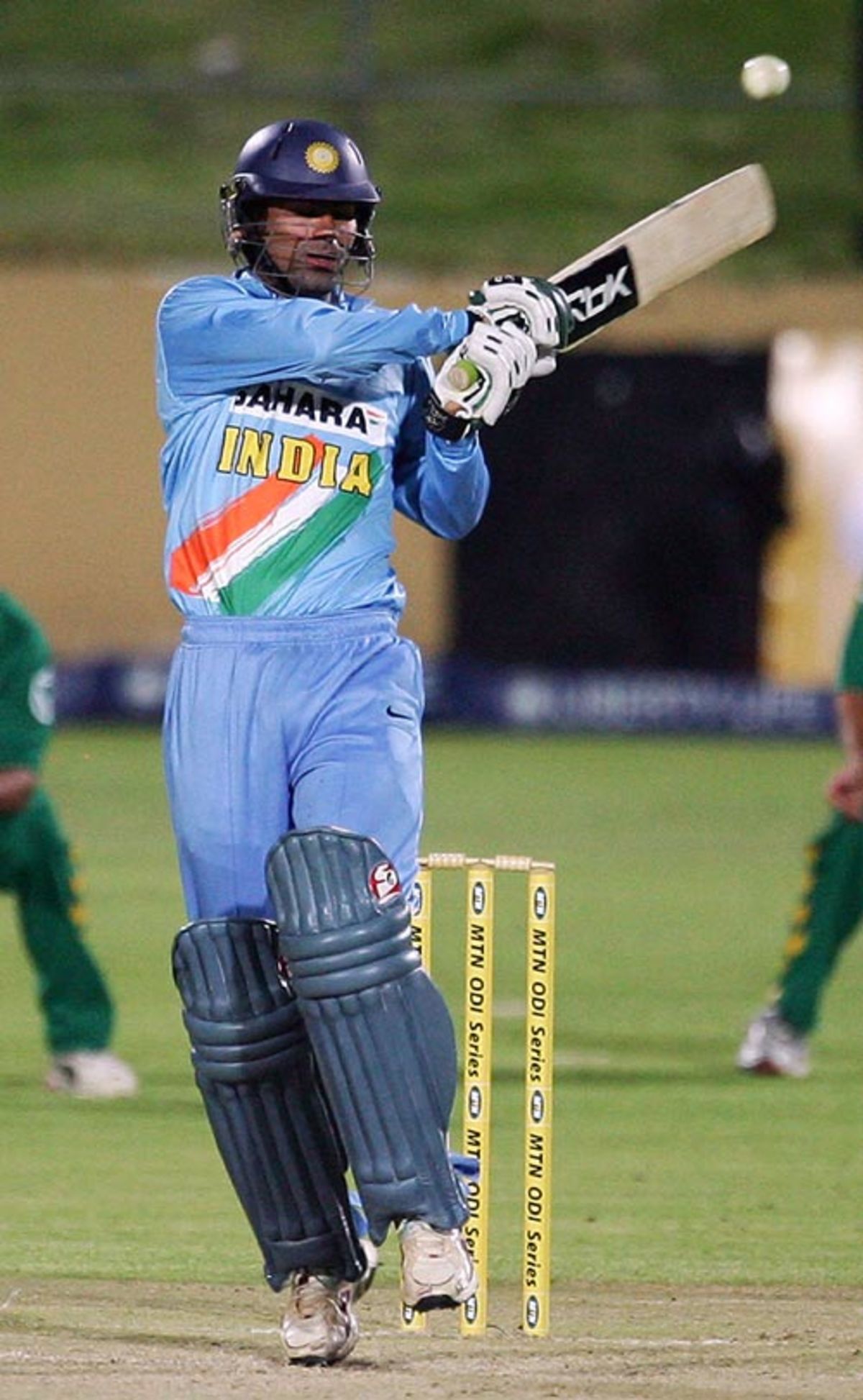 Mohammad Kaif pulls over midwicket | ESPNcricinfo.com