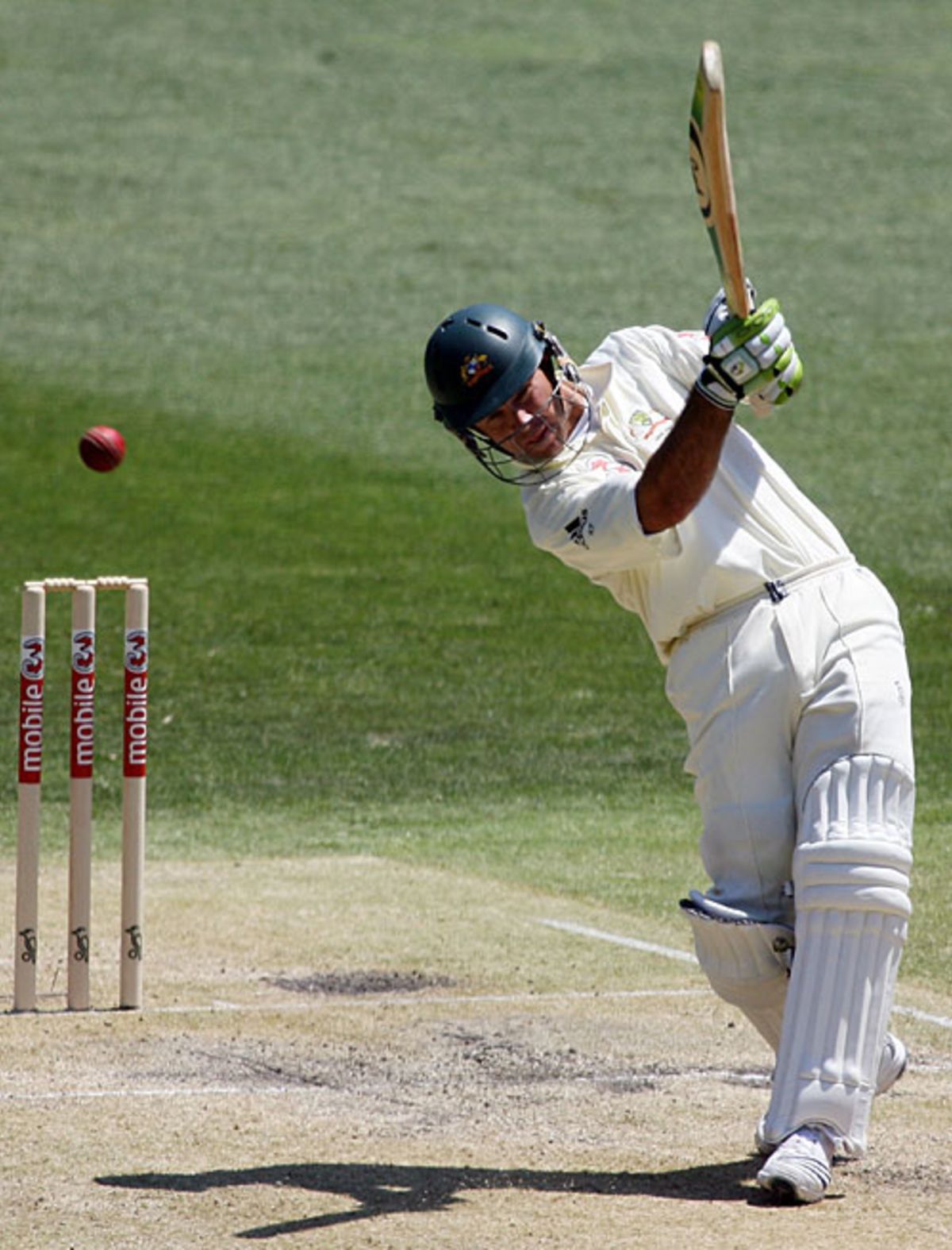 Michael Hussey loses his off stump | ESPNcricinfo.com