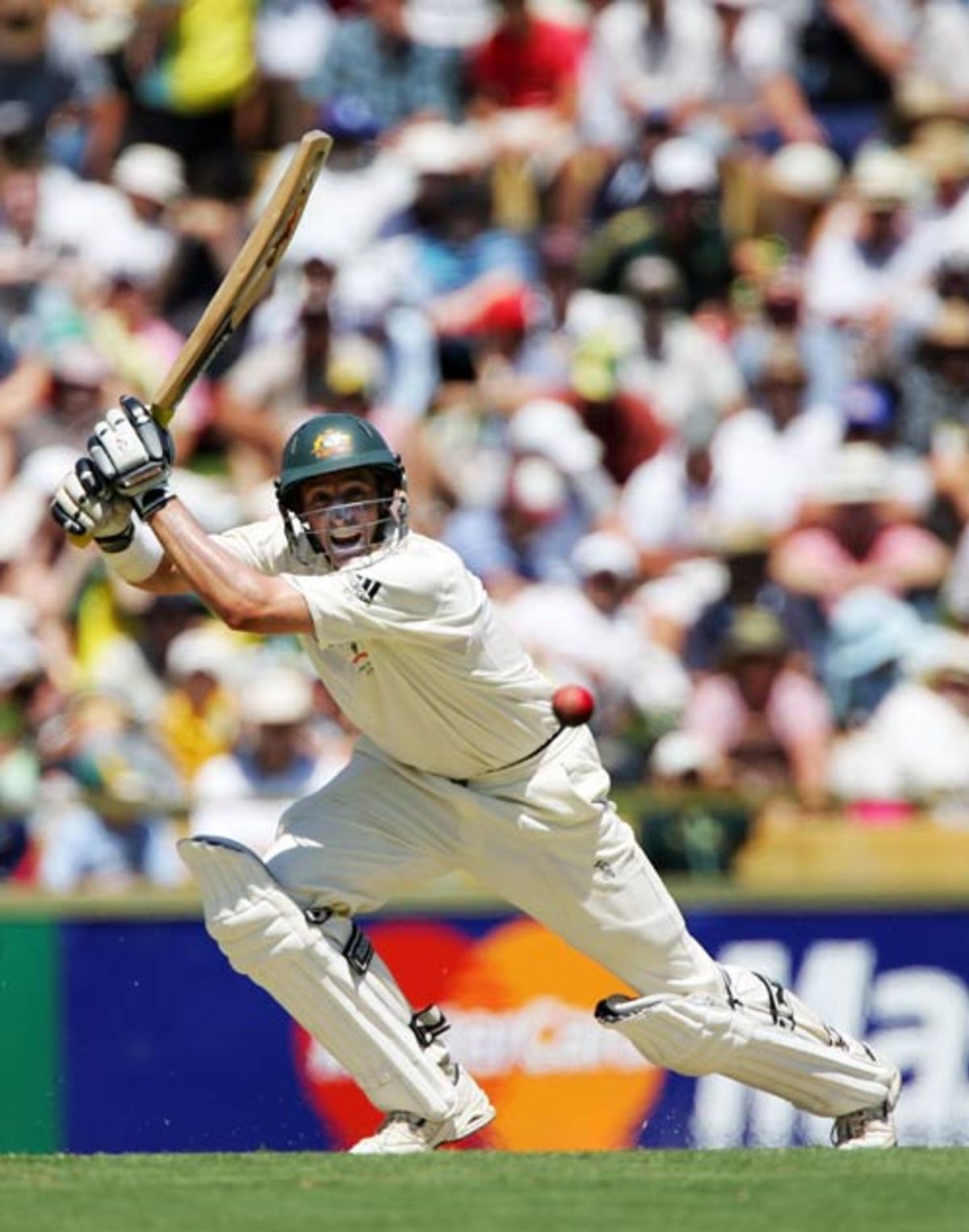 Mike Hussey stands firm as wickets tumble | ESPNcricinfo.com