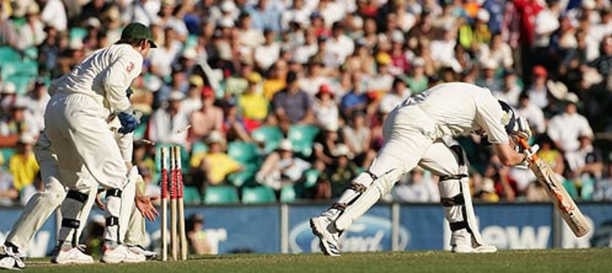 Andrew Symonds tells Kevin Pietersen he s lucky to still be at the ...