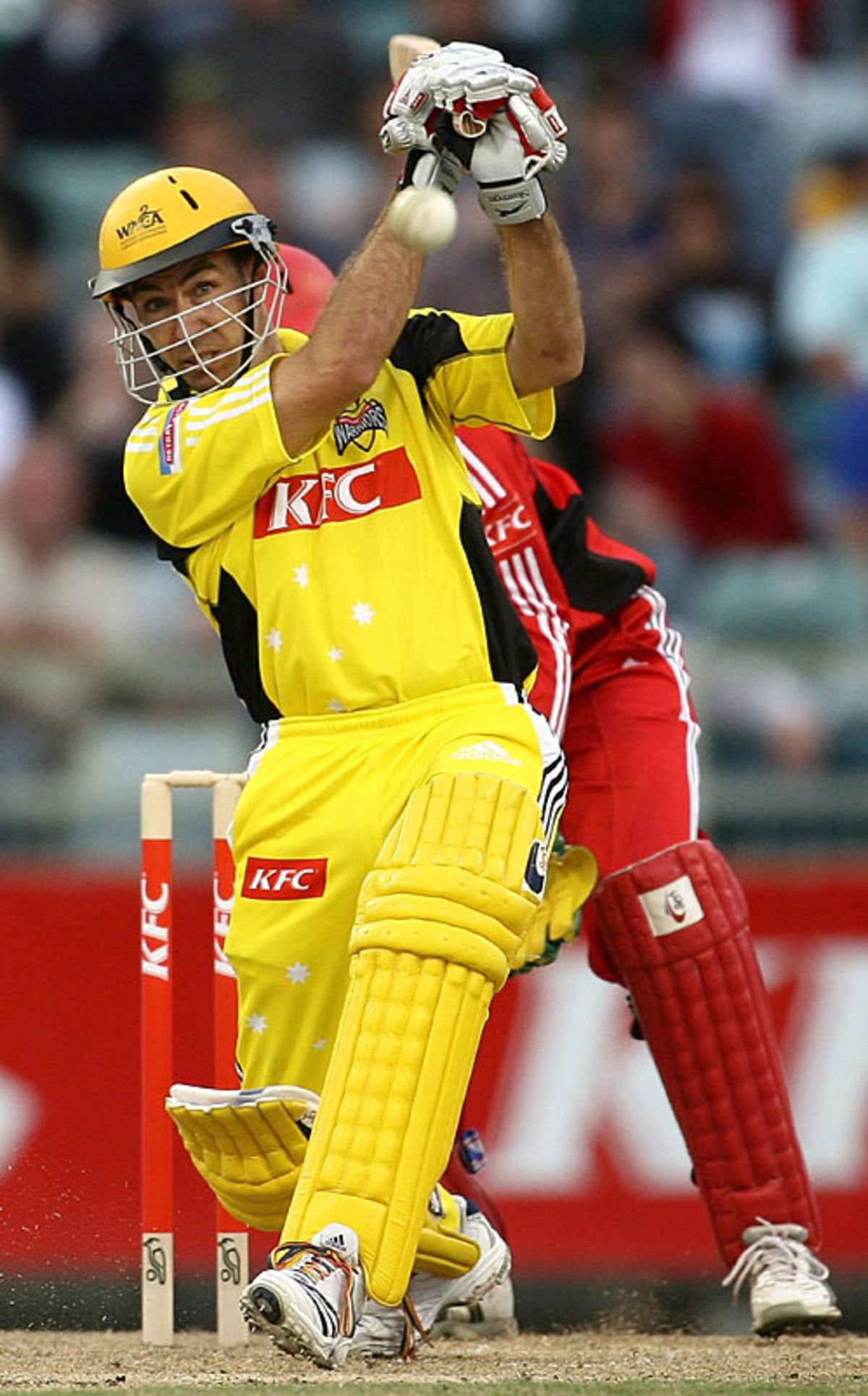 David Bandy hits over the top | ESPNcricinfo.com