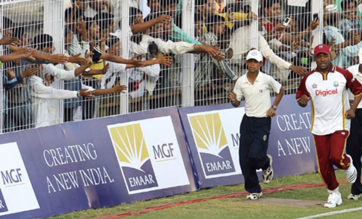 Indian fans reach out to Brian Lara | ESPNcricinfo.com
