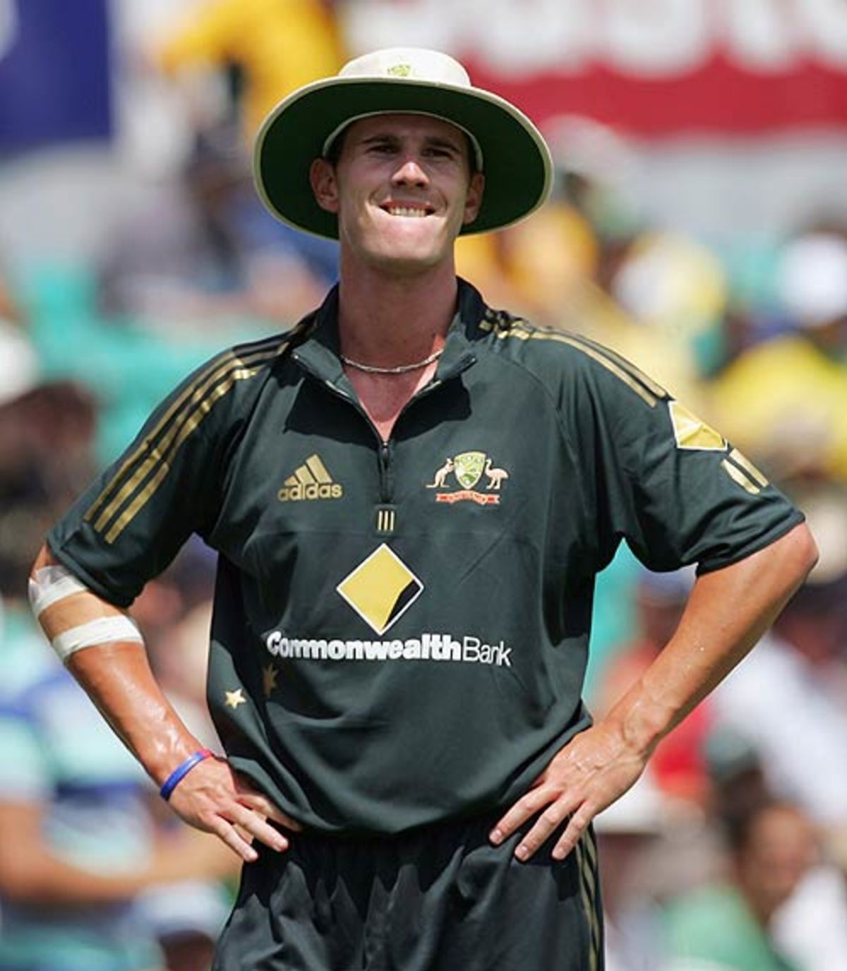 Shaun Tait gets ready to bowl in his first ODI | ESPNcricinfo.com