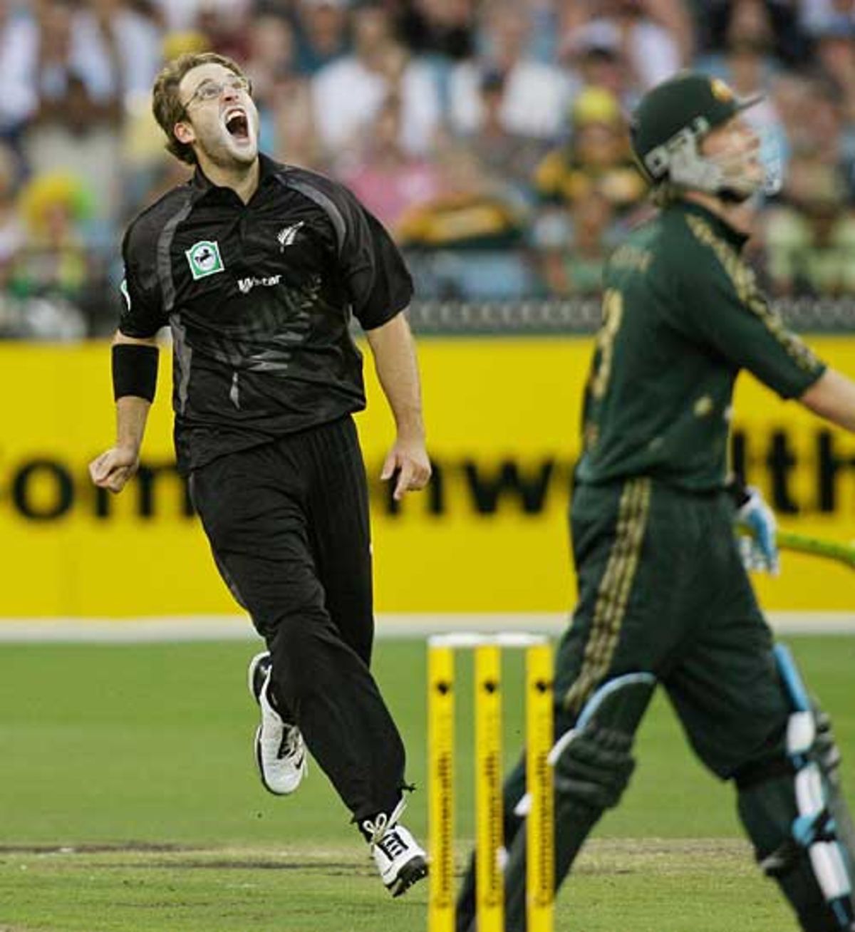 Daniel Vettori removes Michael Clarke | ESPNcricinfo.com
