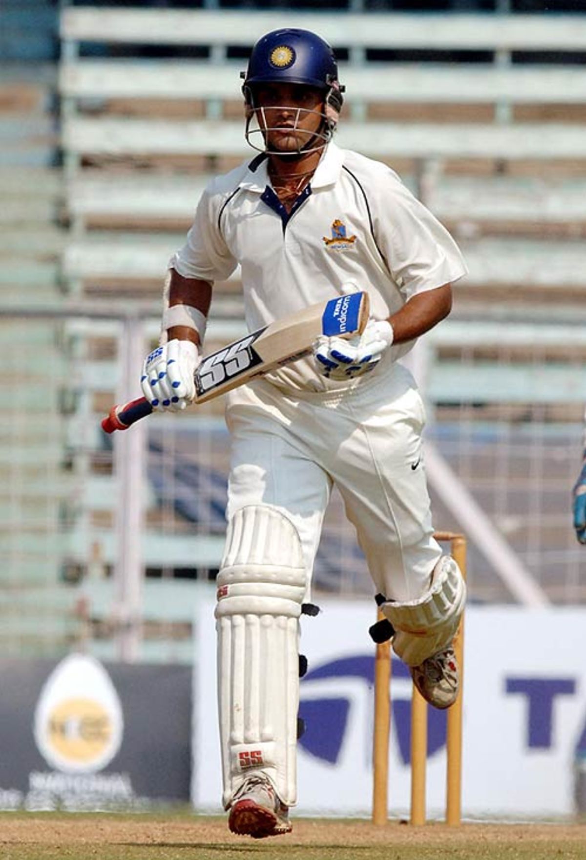 Sourav Ganguly cuts Ramesh Powar off the back foot | ESPNcricinfo.com