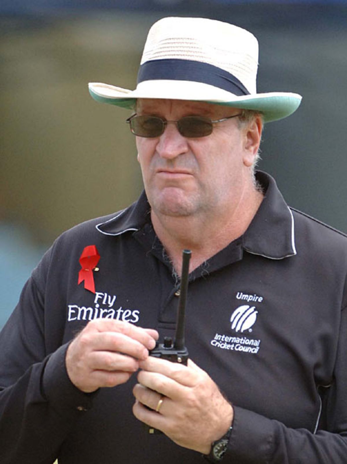Darrell Hair umpires the WCL final as news of him suing ICC and PCB ...