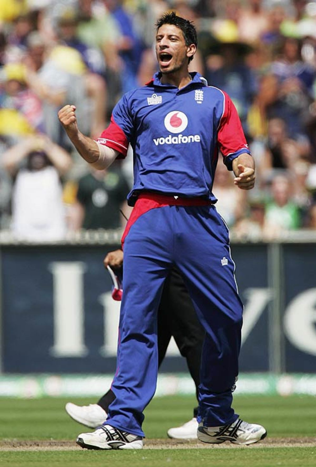 Matthew Hayden drives through the covers | ESPNcricinfo.com