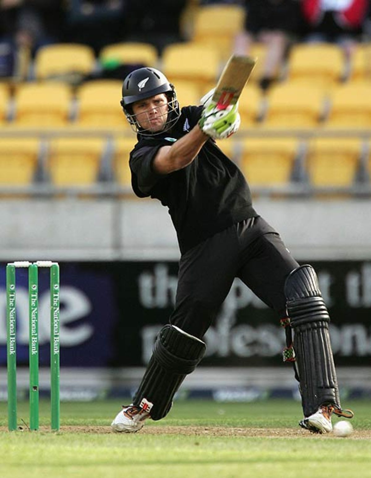 Lou Vincent drives on his way to a half-century | ESPNcricinfo.com
