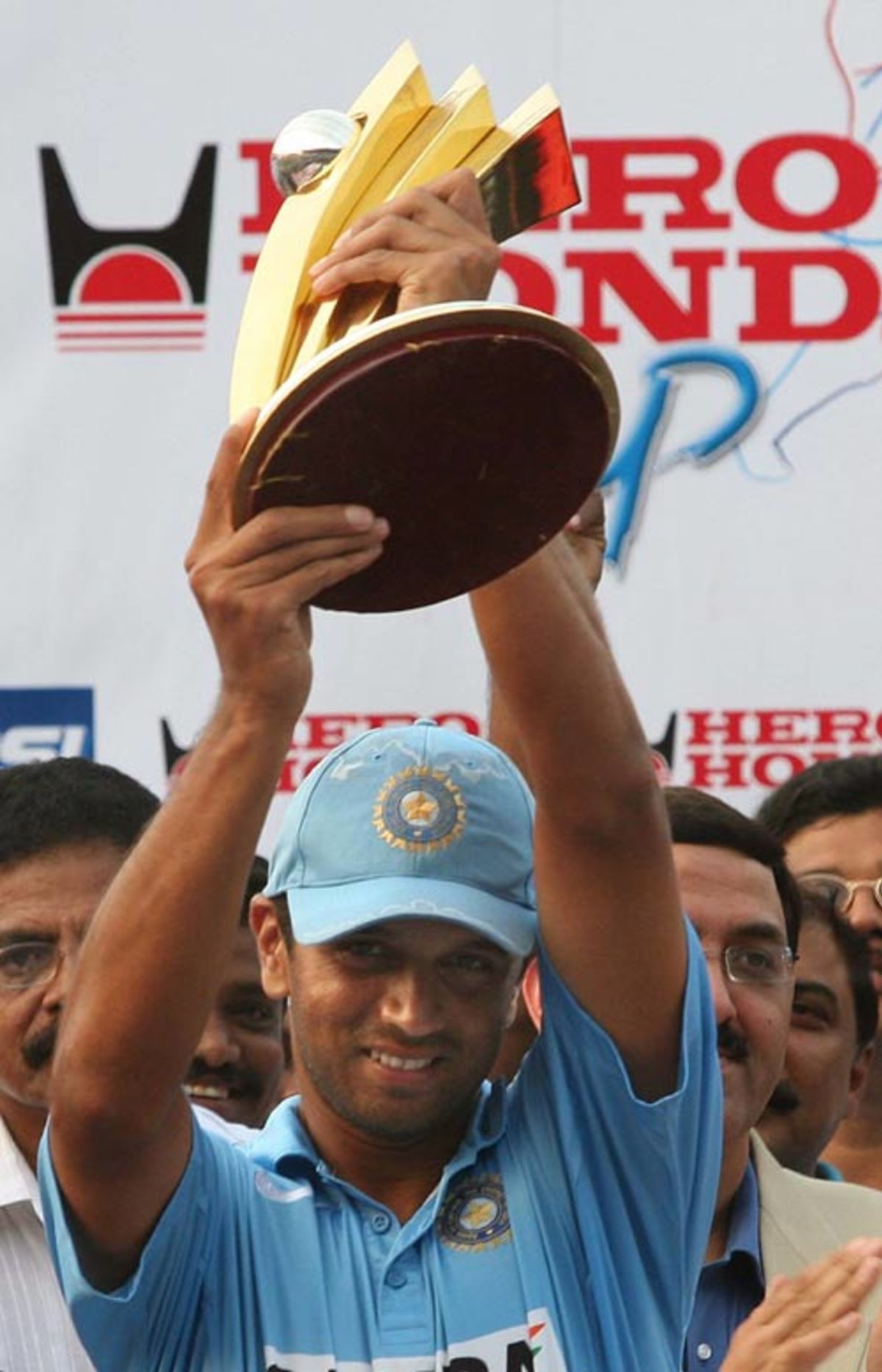 Rahul Dravid poses with the trophy | ESPNcricinfo.com
