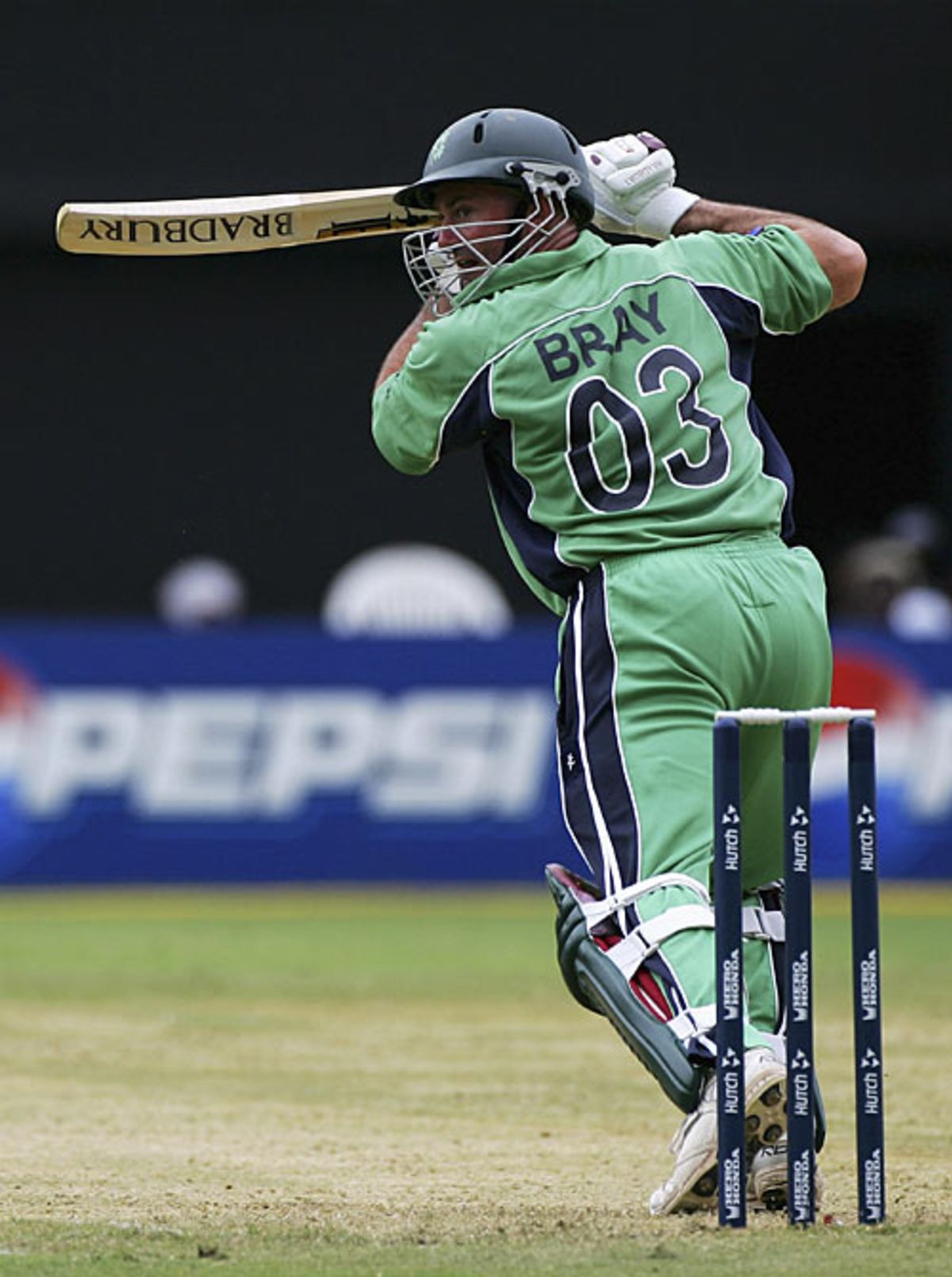 Jeremy Bray cuts behind point | ESPNcricinfo.com