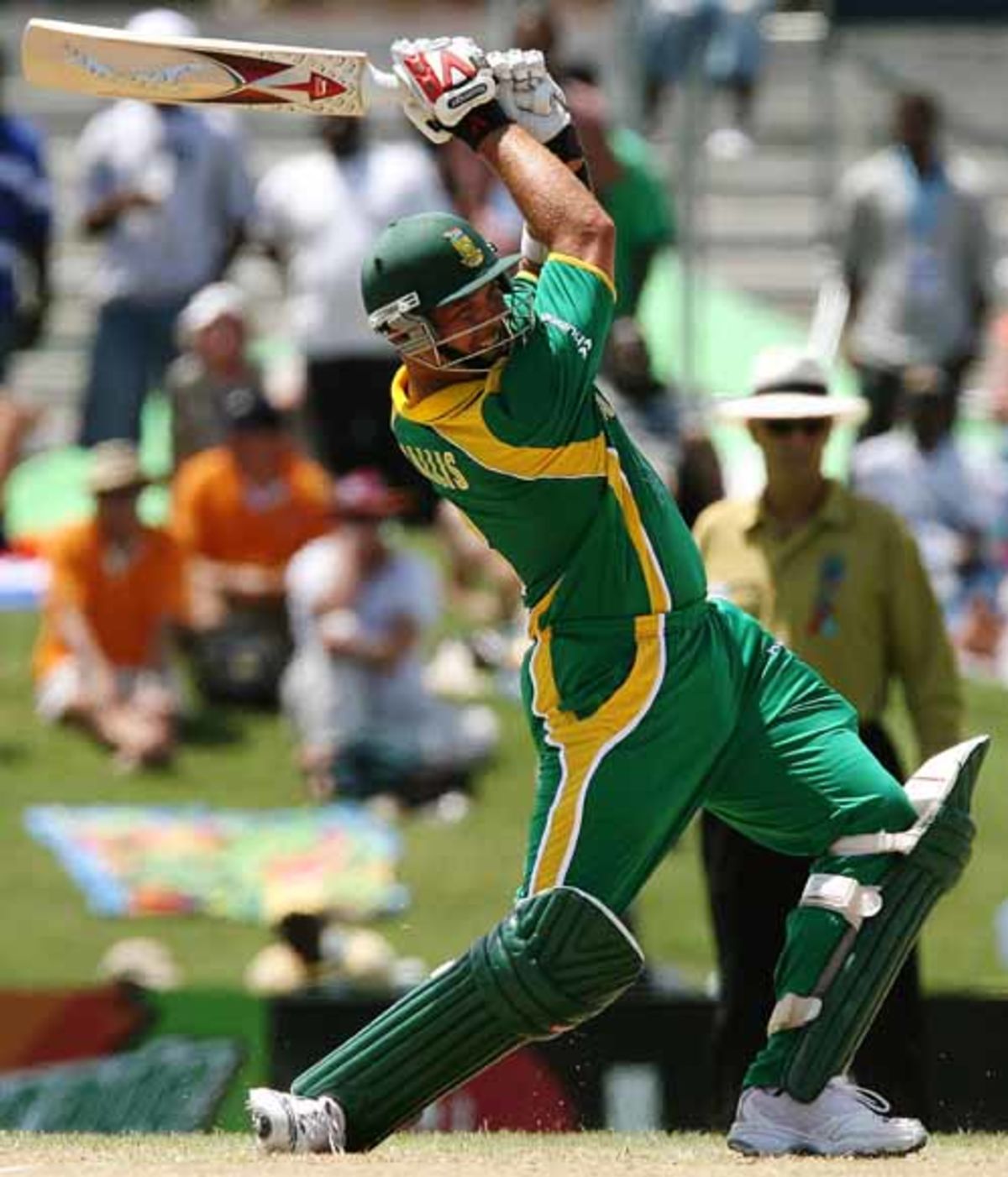Herschelle Gibbs plundered a record six sixes off Dan van Bunge | ESPNcricinfo.com