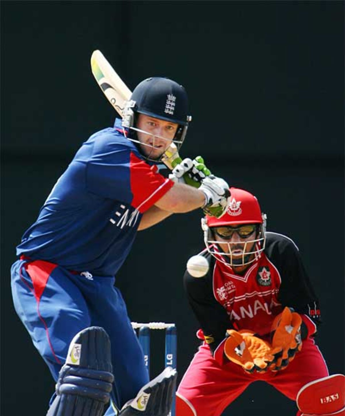 Ed Joyce eyes up a cut | ESPNcricinfo.com