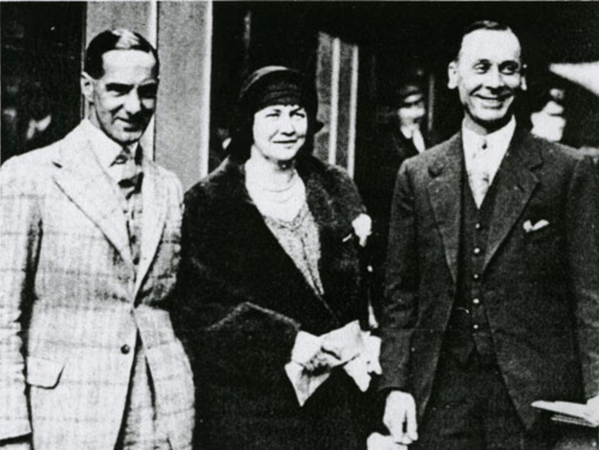 Jack Hobbs (right), his wife, and Herbert Sutcliffe, his famous opening ...
