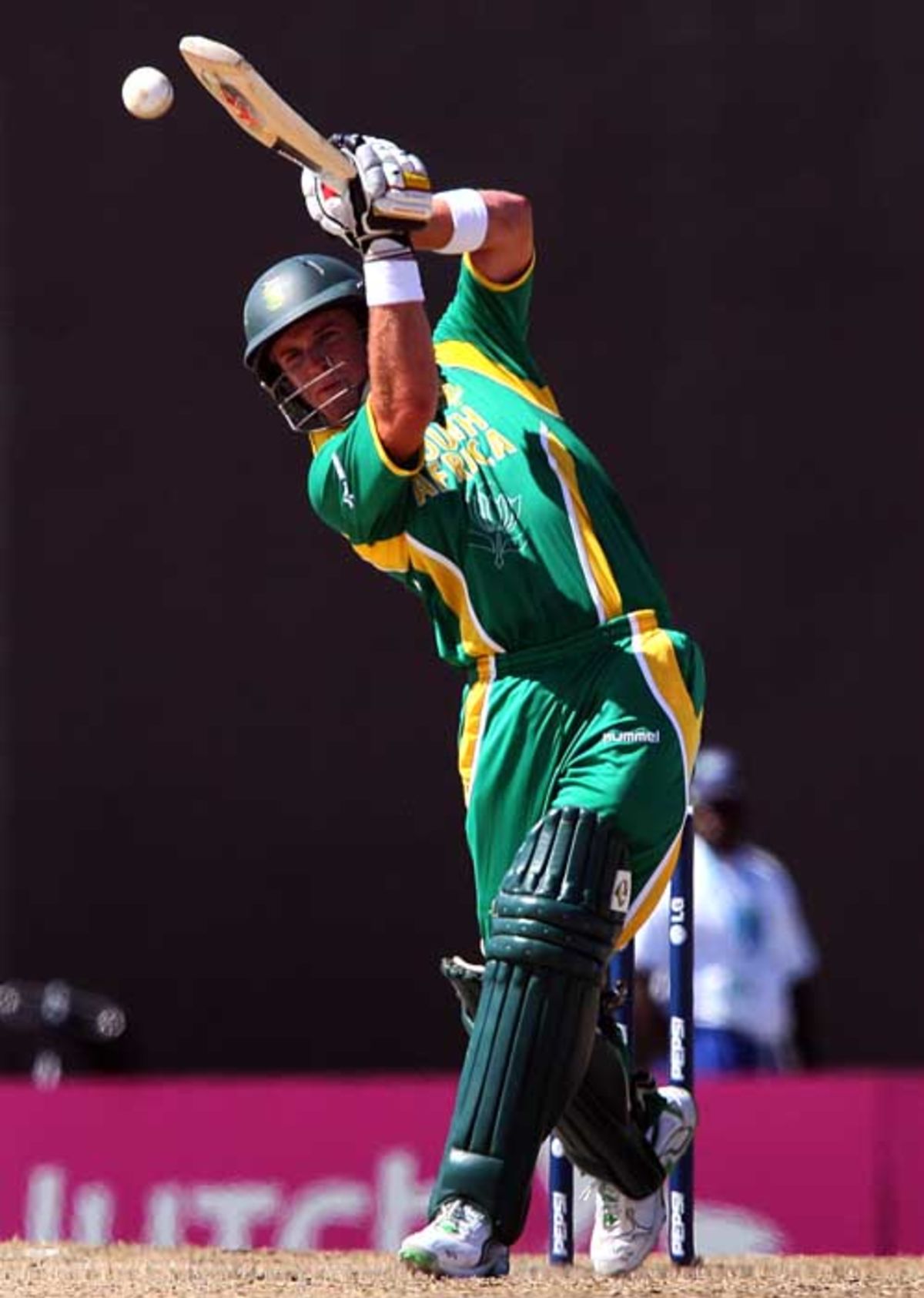 AB de Villiers took the Australian attack to the tune of 92 runs from ...