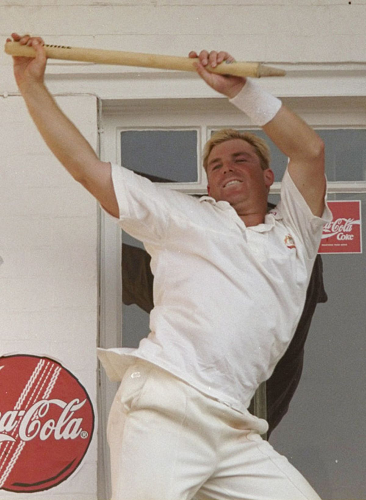 Shane Warne celebrates Australia's win with a jig | ESPNcricinfo.com