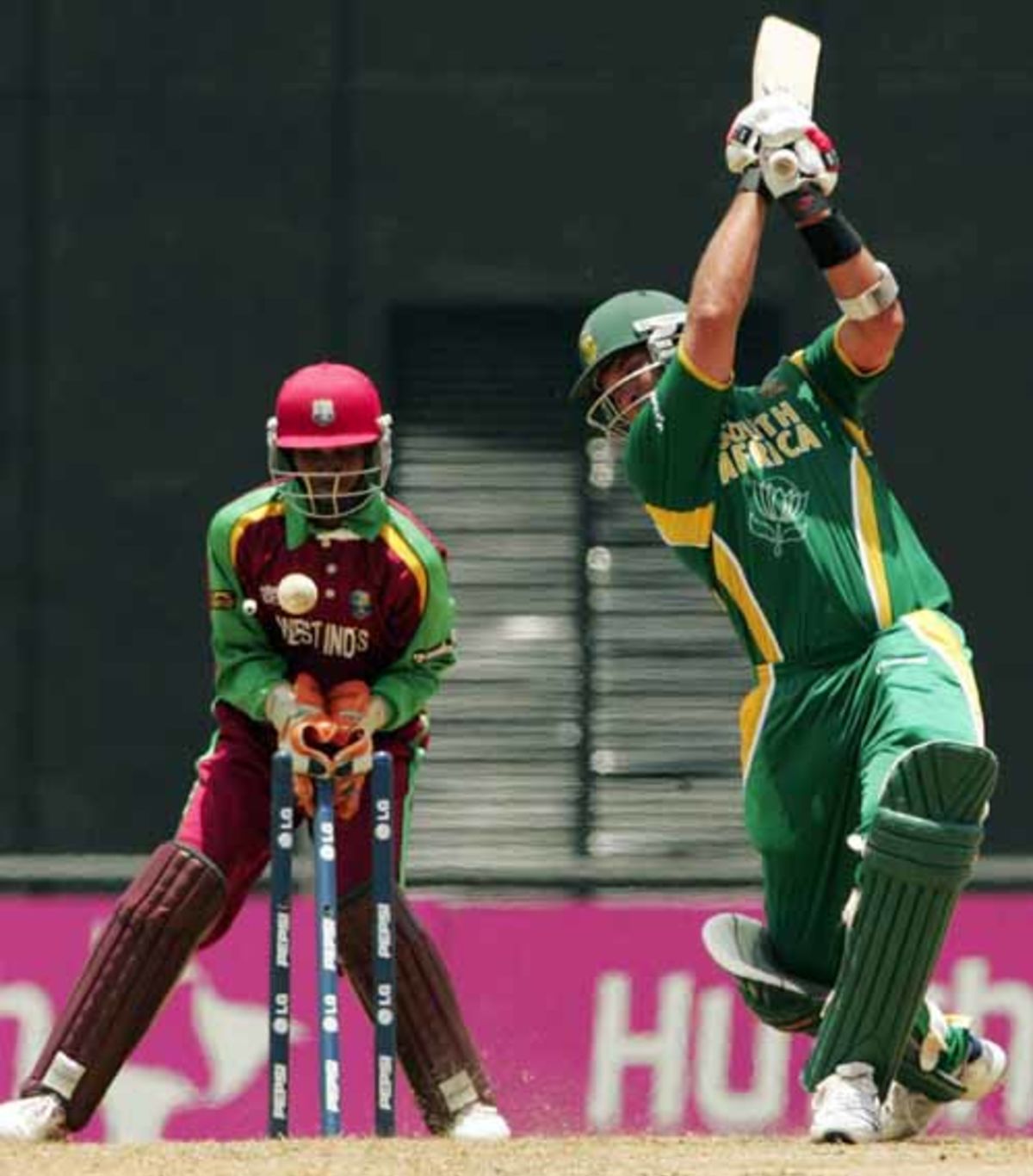 An overjoyed AB de Villiers after getting his century | ESPNcricinfo.com