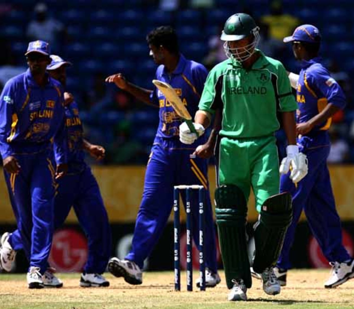 Mahela Jayawardene and Trent Johnston at the toss | ESPNcricinfo.com