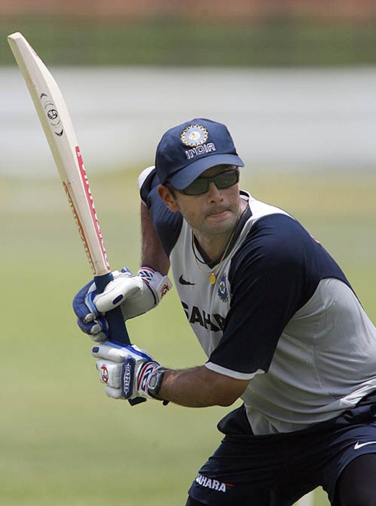 Rahul Dravid bats in the nets at Chittagong | ESPNcricinfo.com