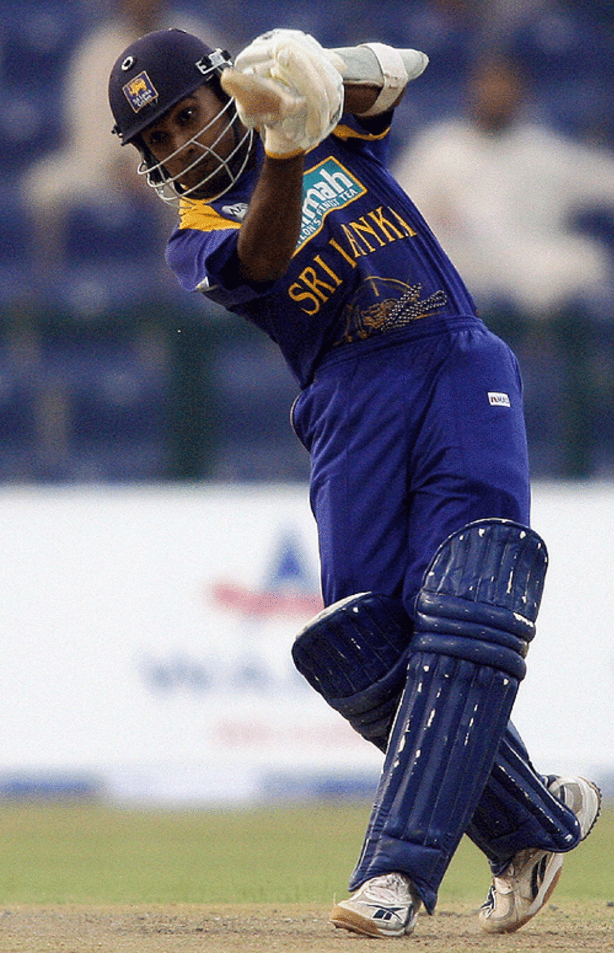 Chamara Silva prepares to sweep | ESPNcricinfo.com