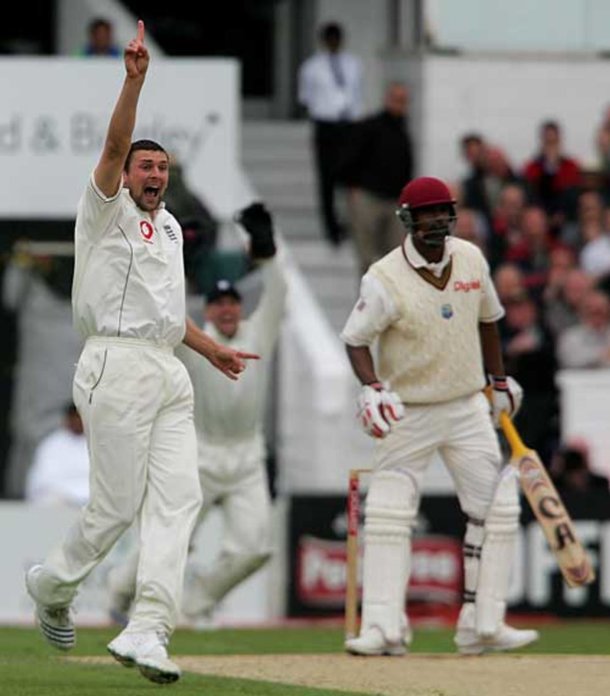 Sourav Ganguly and Rahul Dravid appeal for a wicket | ESPNcricinfo.com