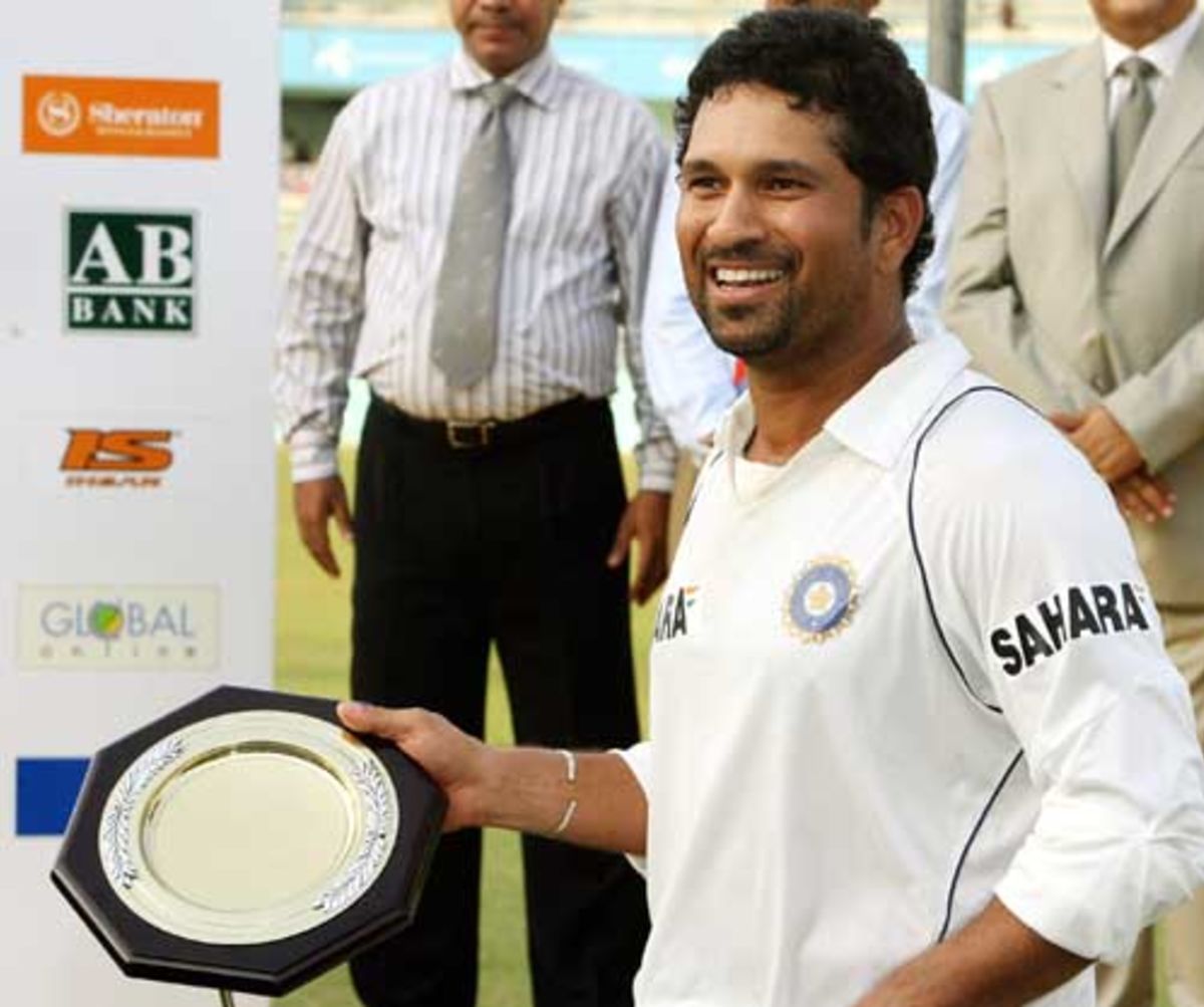 Sachin Tendulkar picks up the Man of the Series award for scoring ...