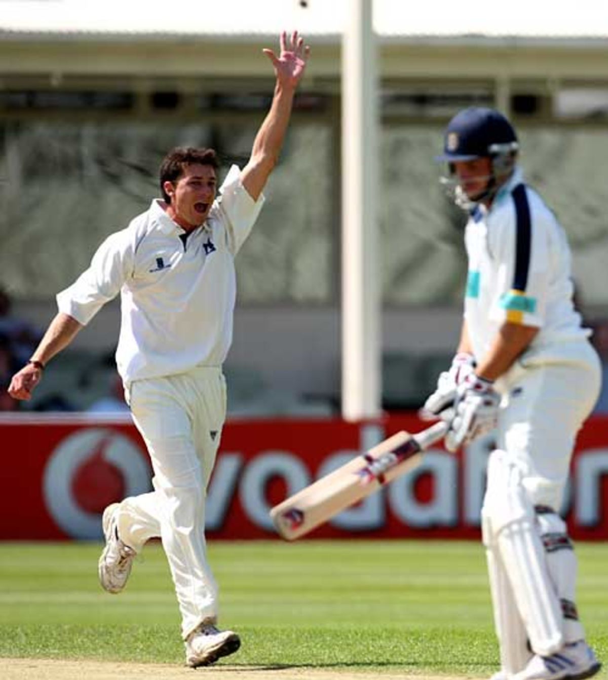 Dale Steyn removes Michael Lumb as Warwickshire press for victory ...