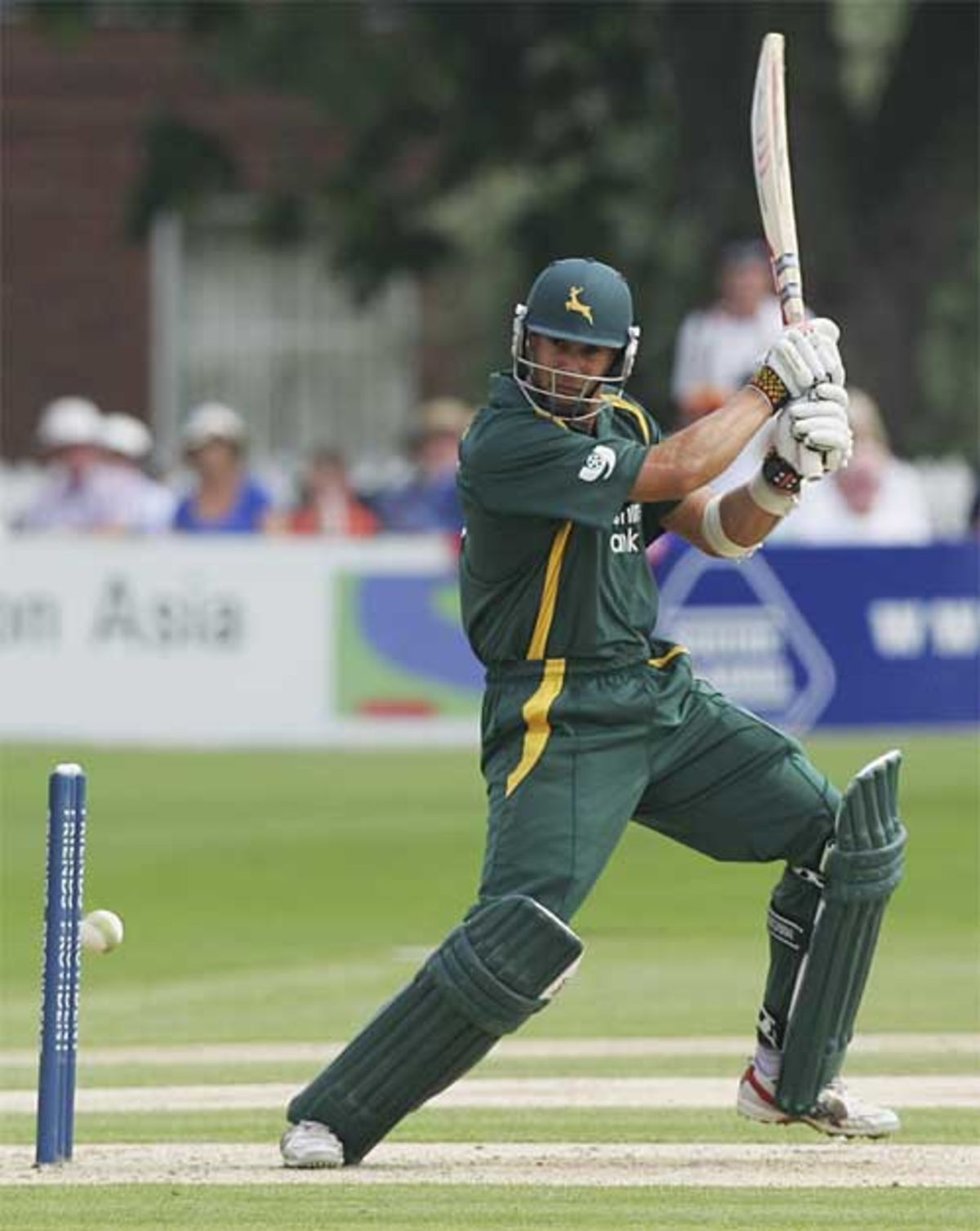 Stephen Fleming thumped a century to set Notts up | ESPNcricinfo.com