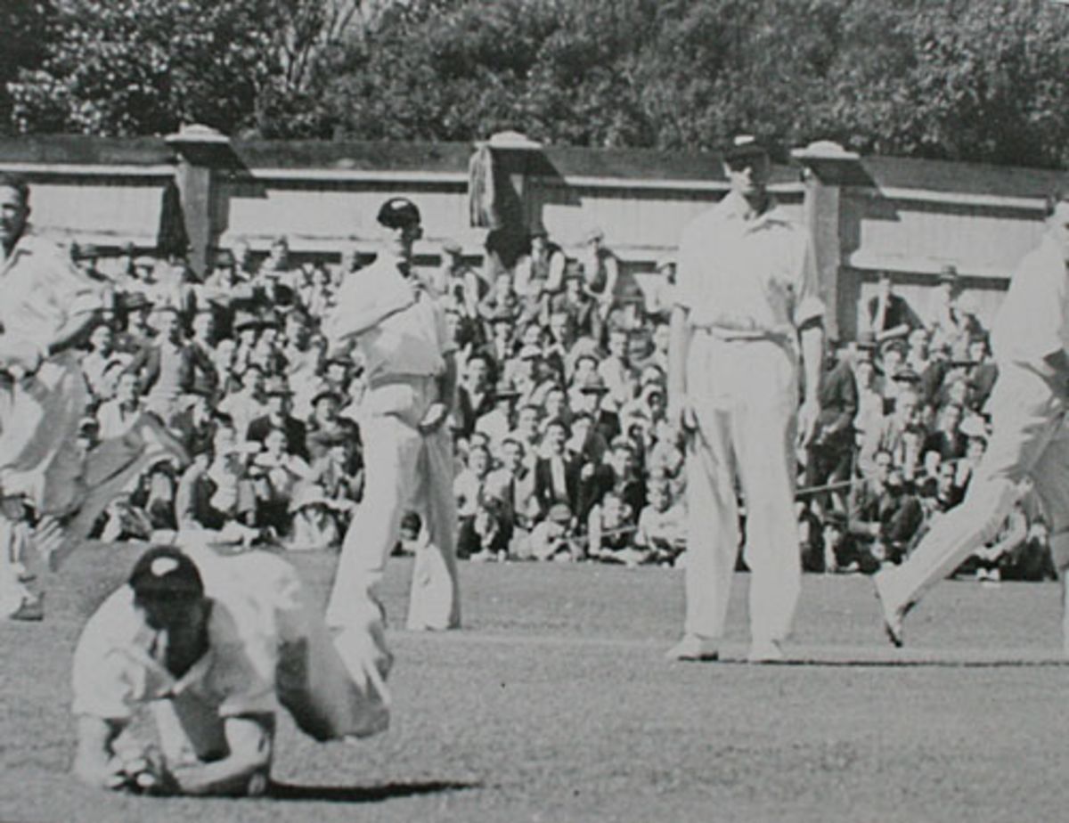Verdun Scott dives and takes a brilliant diving catch to remove Don ...