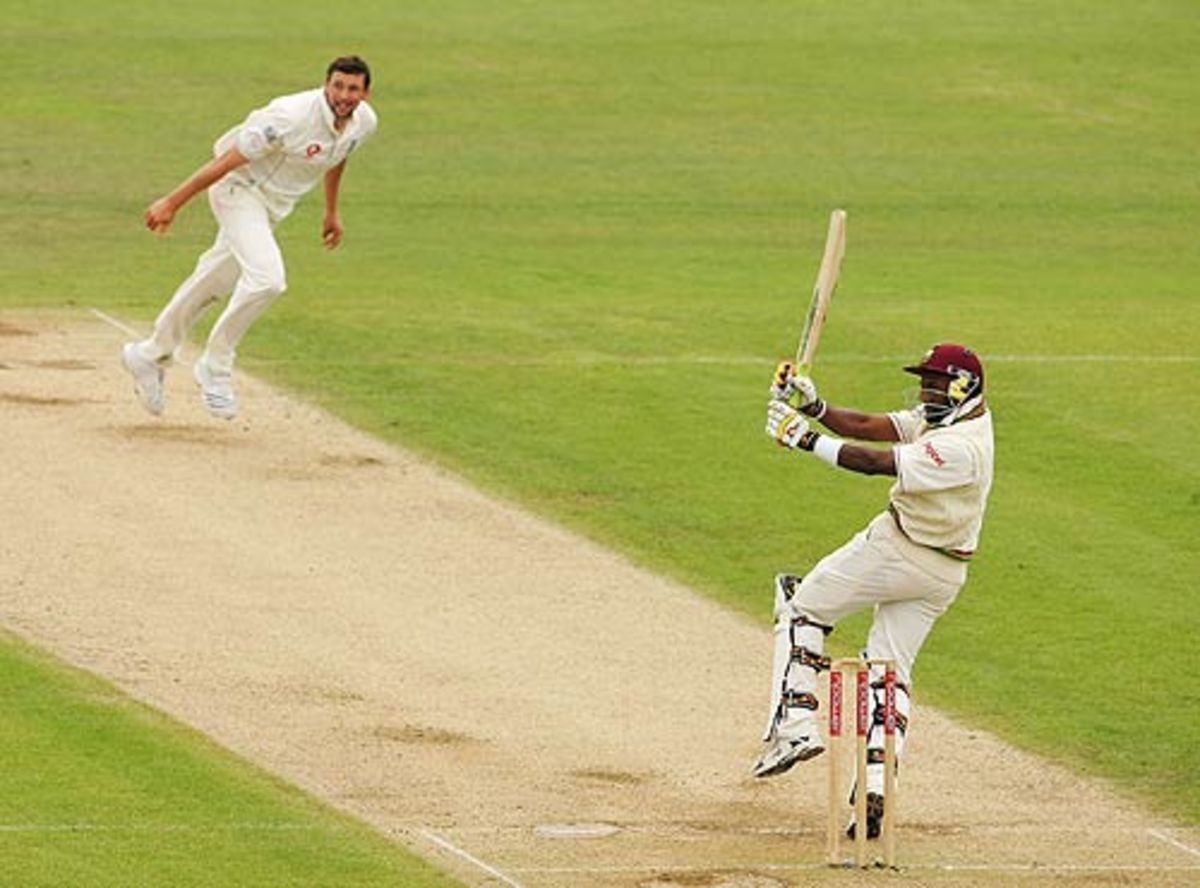 Dwayne Bravo aims a pull shot | ESPNcricinfo.com