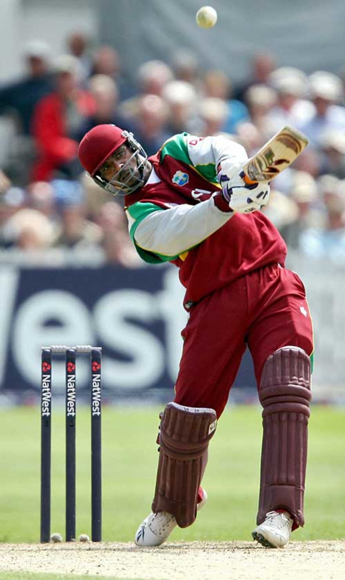 Runako Morton launches down the ground | ESPNcricinfo.com