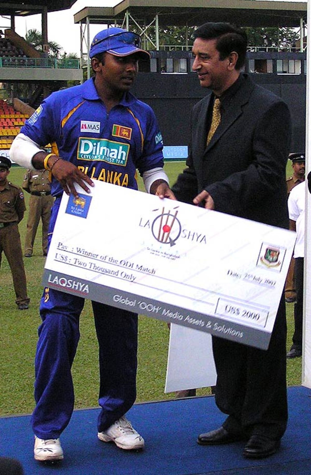 Tillakaratne Dilshan walks back after being dismissed by Mahmudullah ...