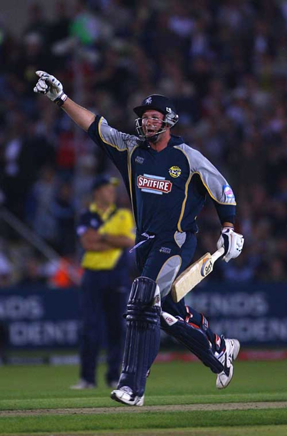 Kent celebrate with the Twenty20 Cup | ESPNcricinfo.com