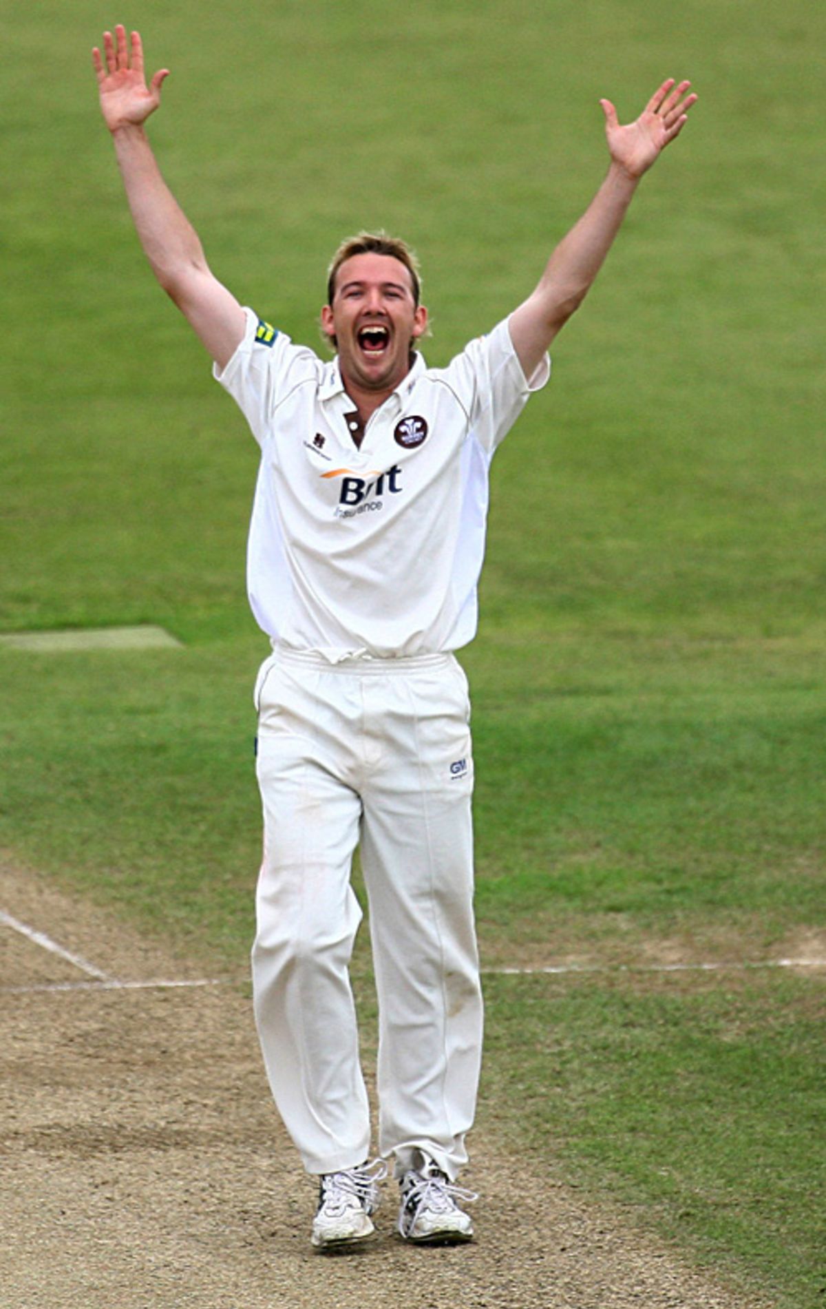 Chris Scholfield roars an appeal | ESPNcricinfo.com