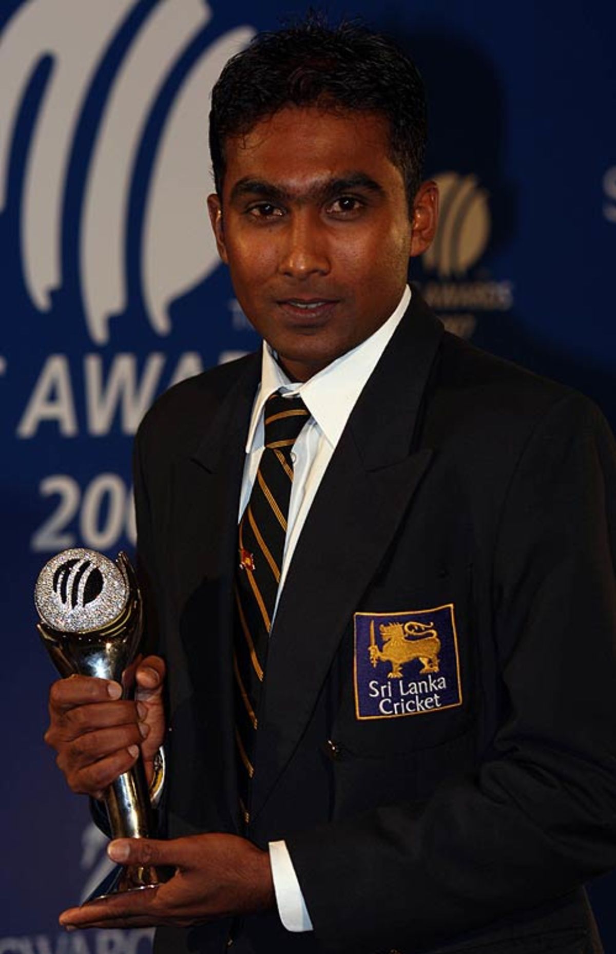 Mahela Jayawardene accepts the Spirit of Cricket award on behalf of the ...