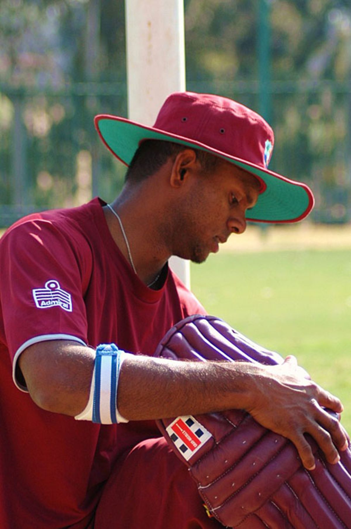Simon Renshaw on his way to 3 for 21 off eight overs | ESPNcricinfo.com