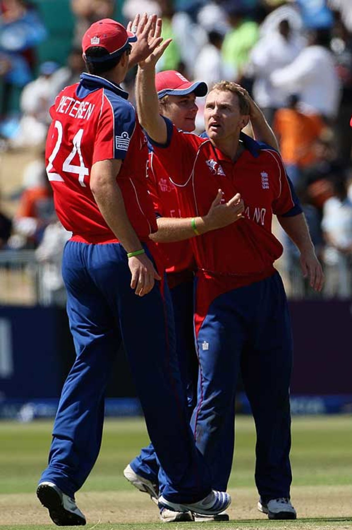 Kevin Pietersen shapes for a slog-sweep | ESPNcricinfo.com