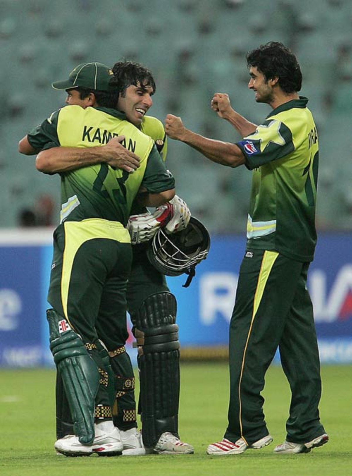 Pakistan players celebrate their six-wicket win over Australia ...