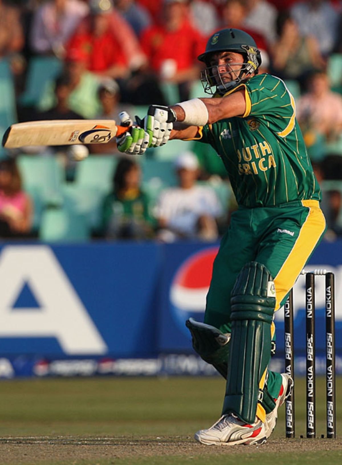 Justin Kemp celebrates South Africa's victory | ESPNcricinfo.com