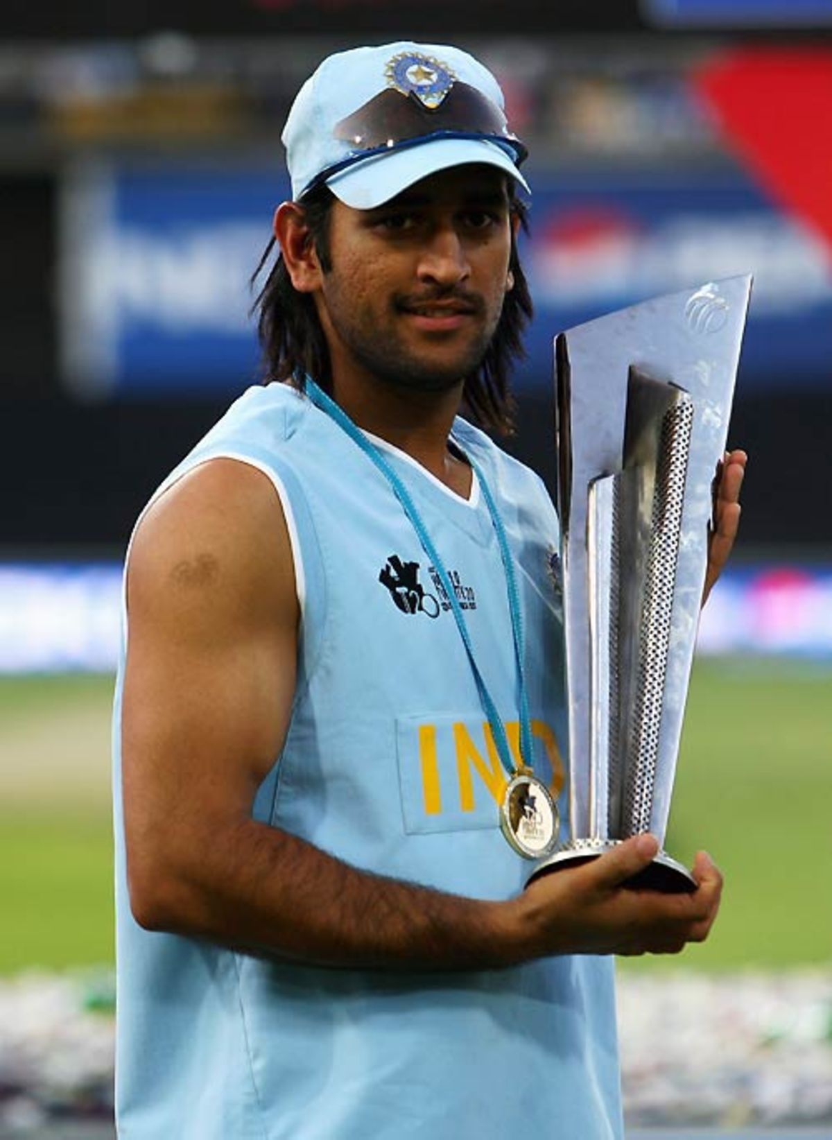 'Champions' - officially. The entire Indian team contingent joins in ...