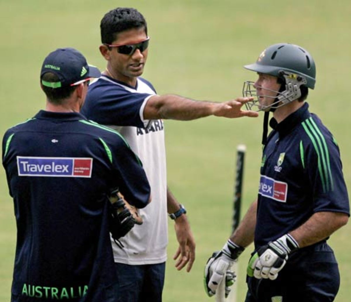Ricky Ponting talks to Brad Hodge before the start of the match ...