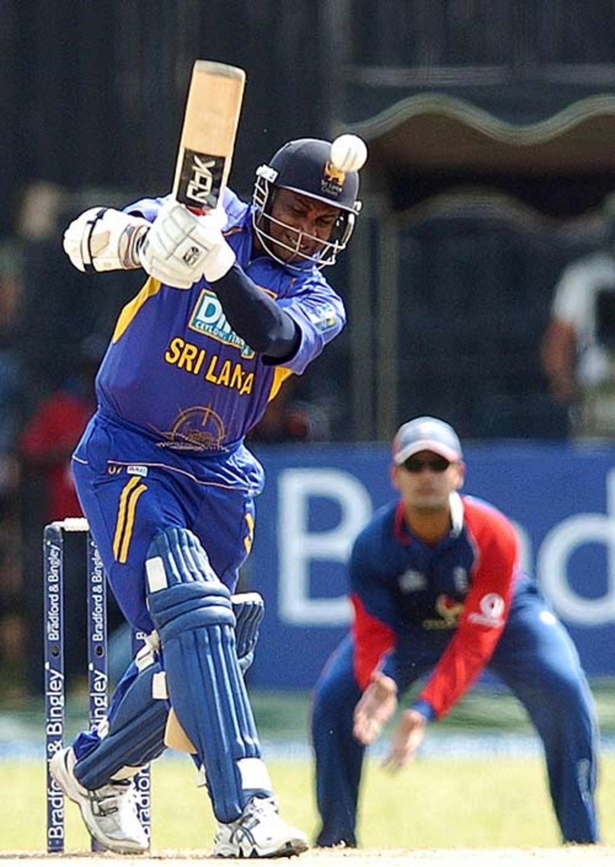 Sanath Jayasuriya hits out during his 18-ball 26 | ESPNcricinfo.com