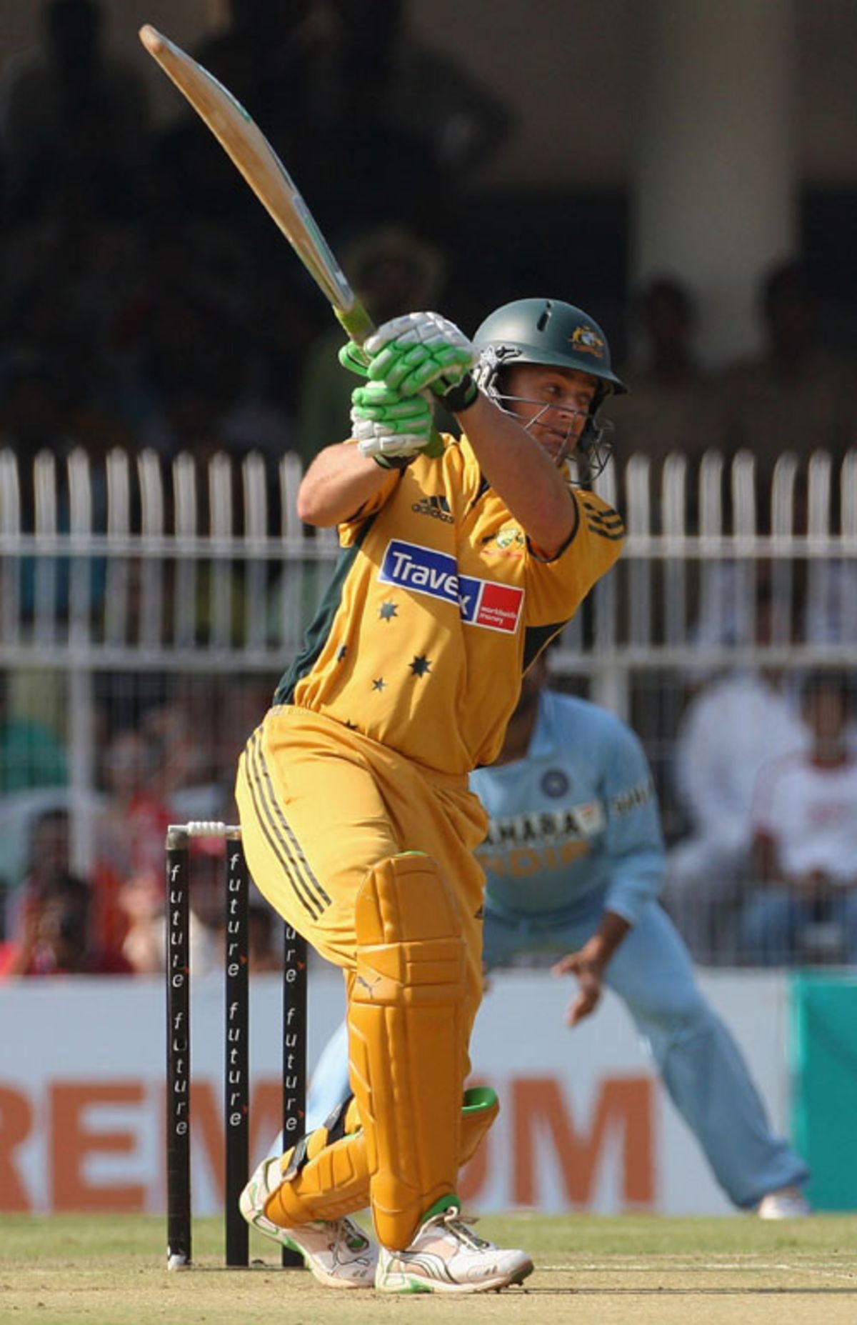 Adam Gilchrist pulls the ball | ESPNcricinfo.com