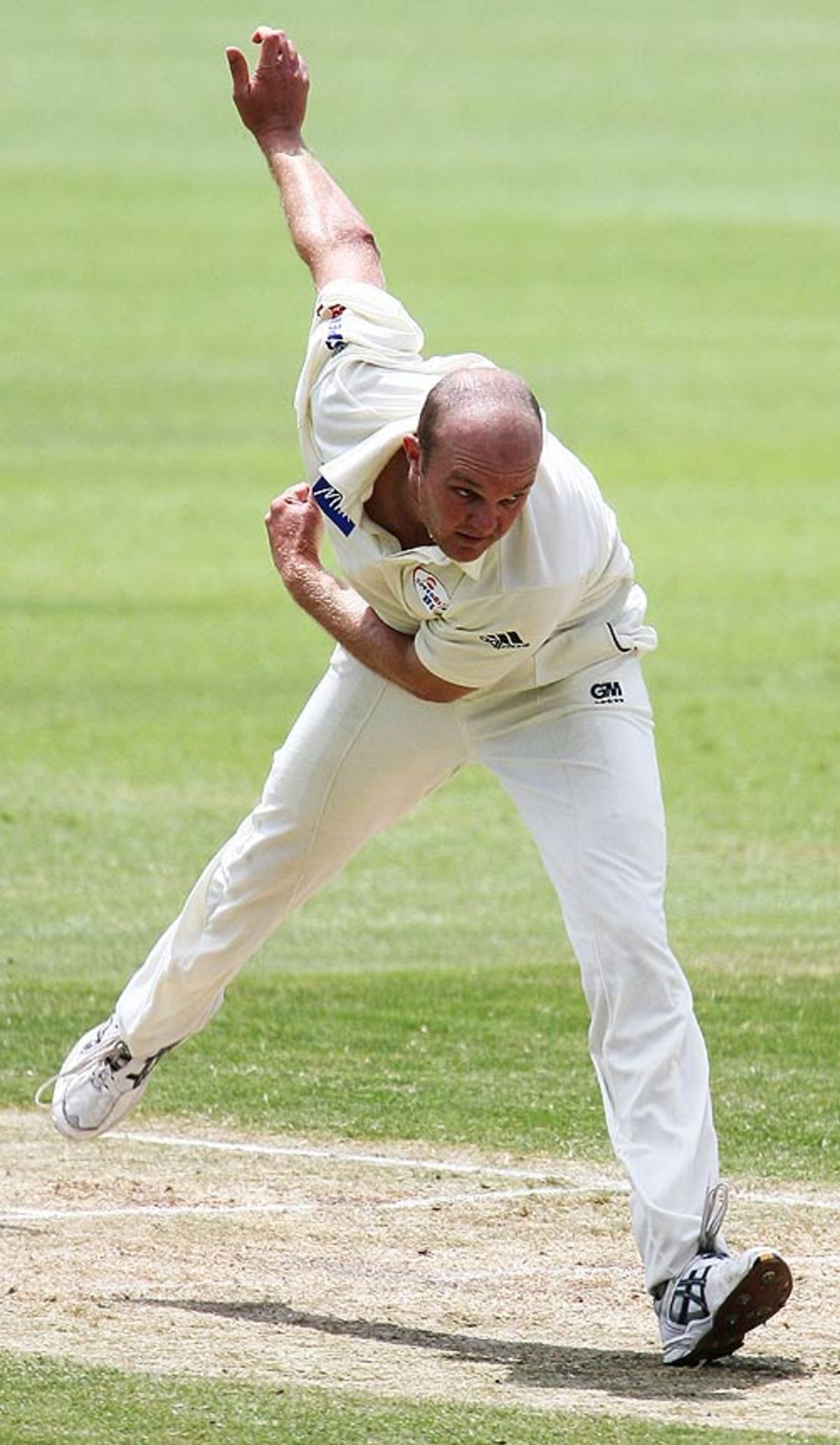 Doug Bollinger sends down a delivery | ESPNcricinfo.com