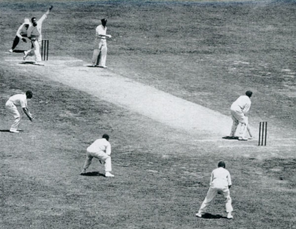 Bill Voce bowls to Bill Ponsford with a Bodyline field | ESPNcricinfo.com