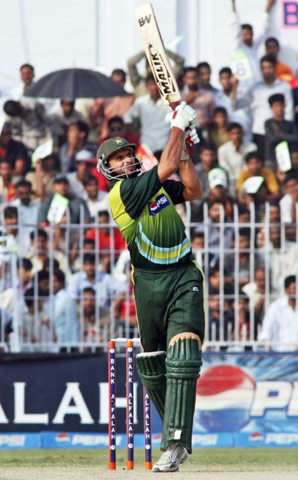 Mohammad Yousuf guides the ball to third man | ESPNcricinfo.com