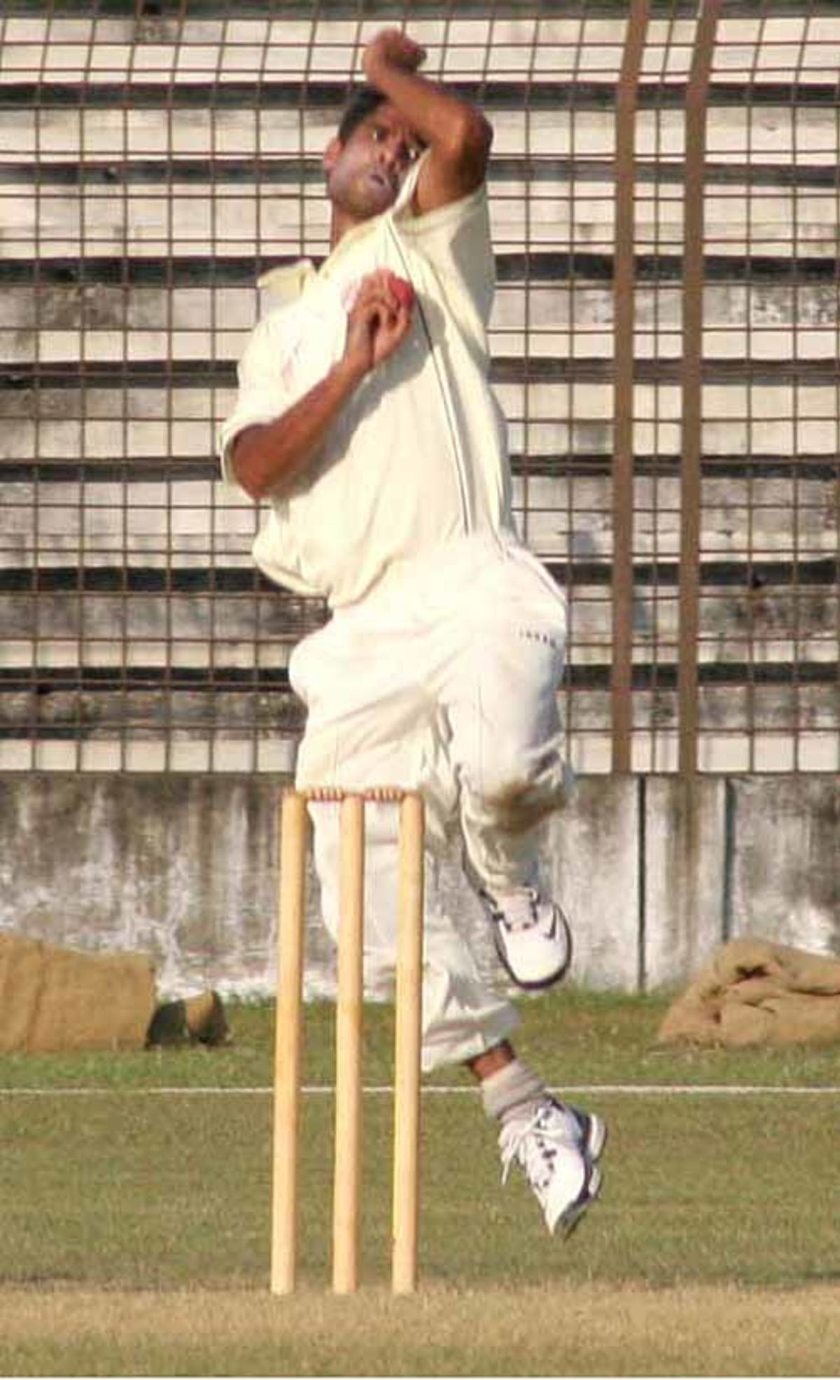 Rajshahi allrounder Farhad Reza hit 52 | ESPNcricinfo.com