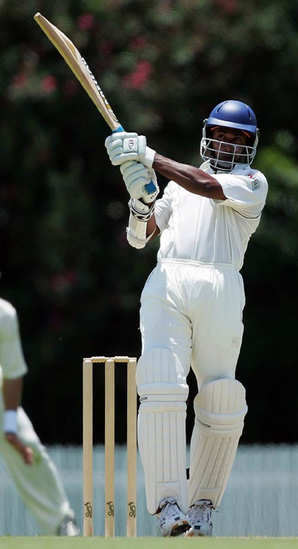 Chaminda Vaas pulls on his way to a half-century | ESPNcricinfo.com